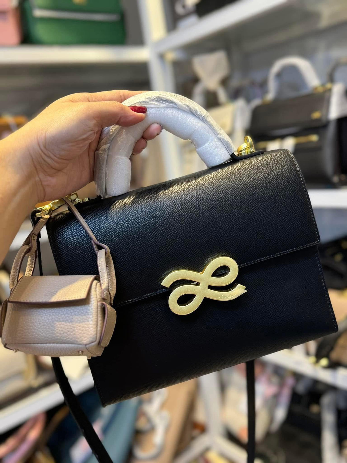 Parfait 22 Black PU | LOBeauty | Shop Filipino Beauty Brands in the UAE